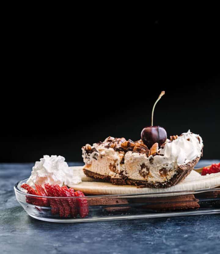 Turtle Pie Sundae + Win an Edwards Pie of Your Choice - Posh Journal