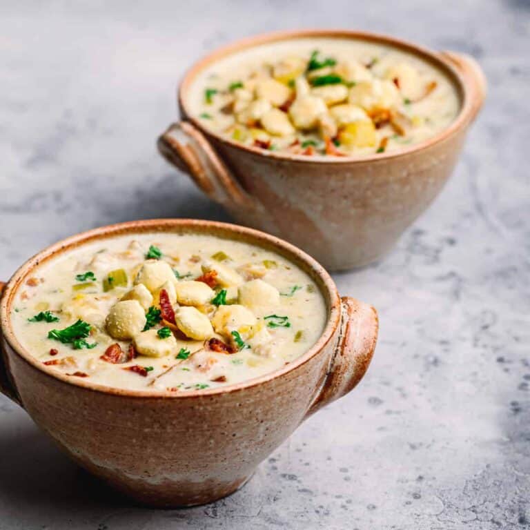 Instant Pot Clam Chowder - Posh Journal