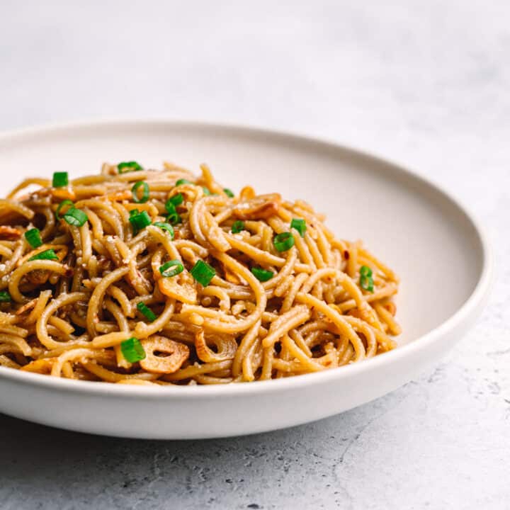 Chilli Garlic Noodles - Posh Journal